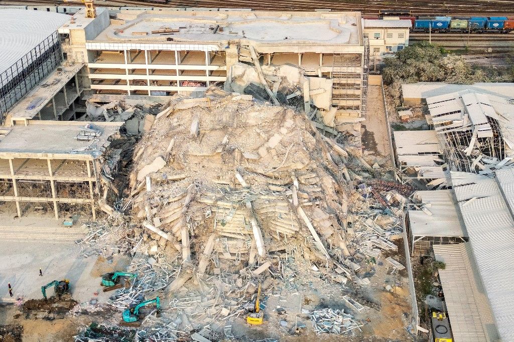 Signs of life detected as rescue operations resume today at collapsed ...