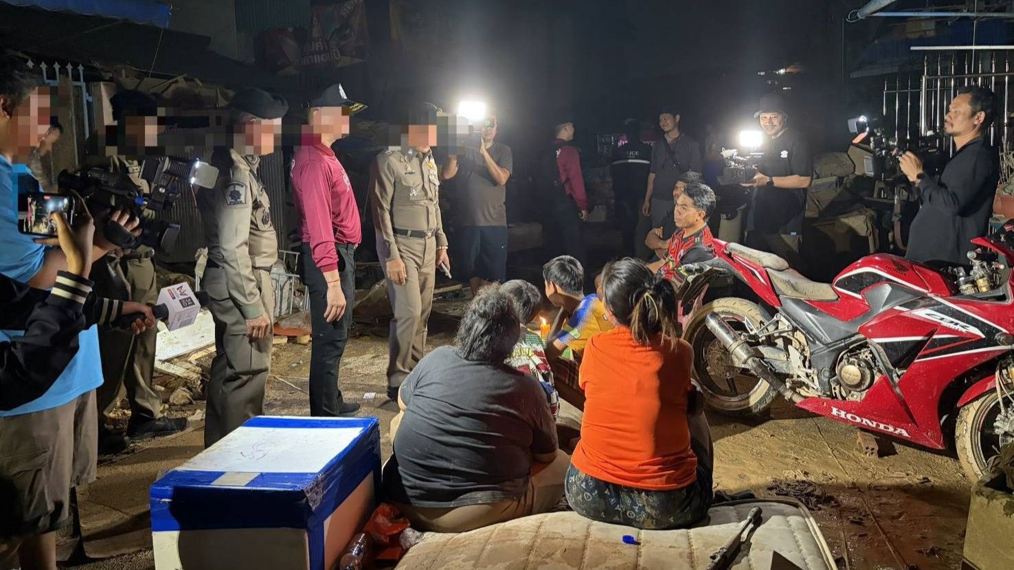 Joint force deployed in Hat Yai’s Zone 8 to curb looting