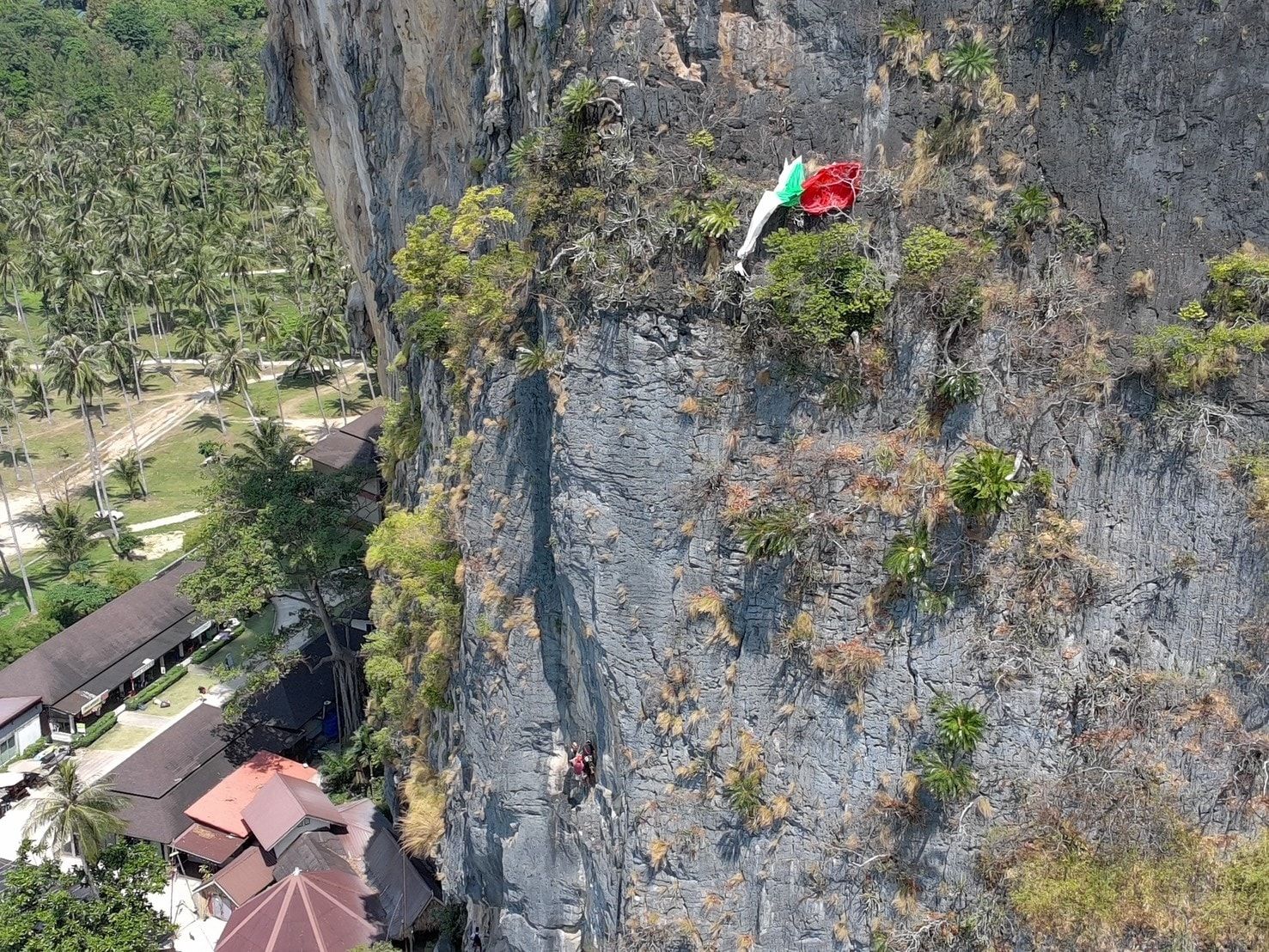 Briton rescued after his chute got ensnared on cliff face in Krabi