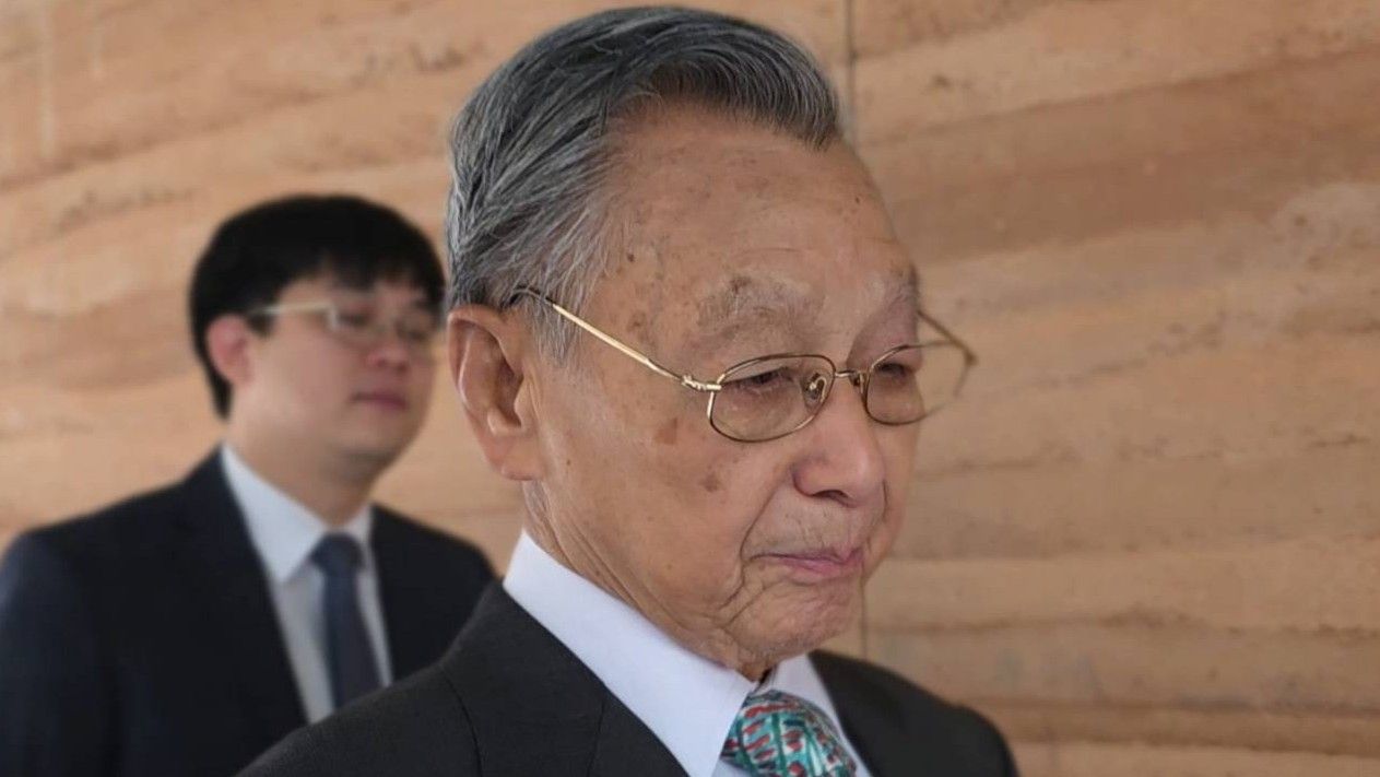 Thaksin fled prosecution, not persecution - Chuan