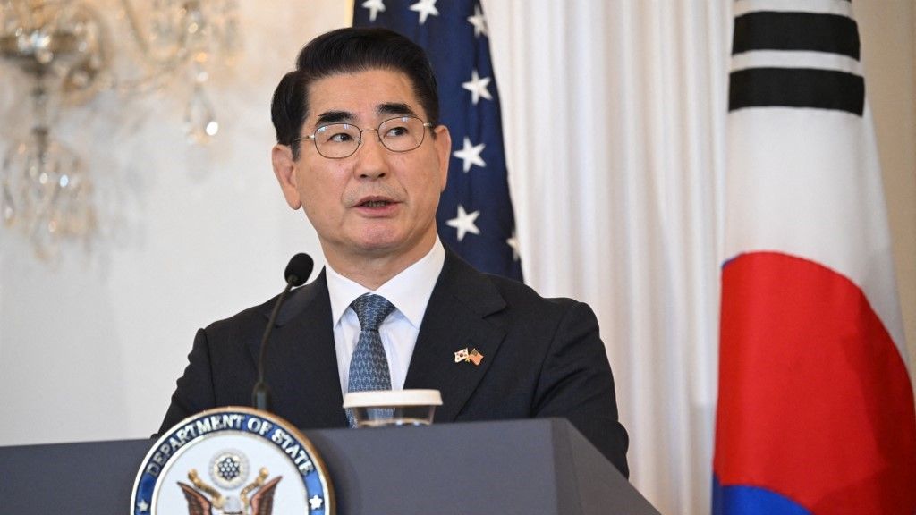 S. Korean ex-defence minister tried to kill himself: prisons official ...