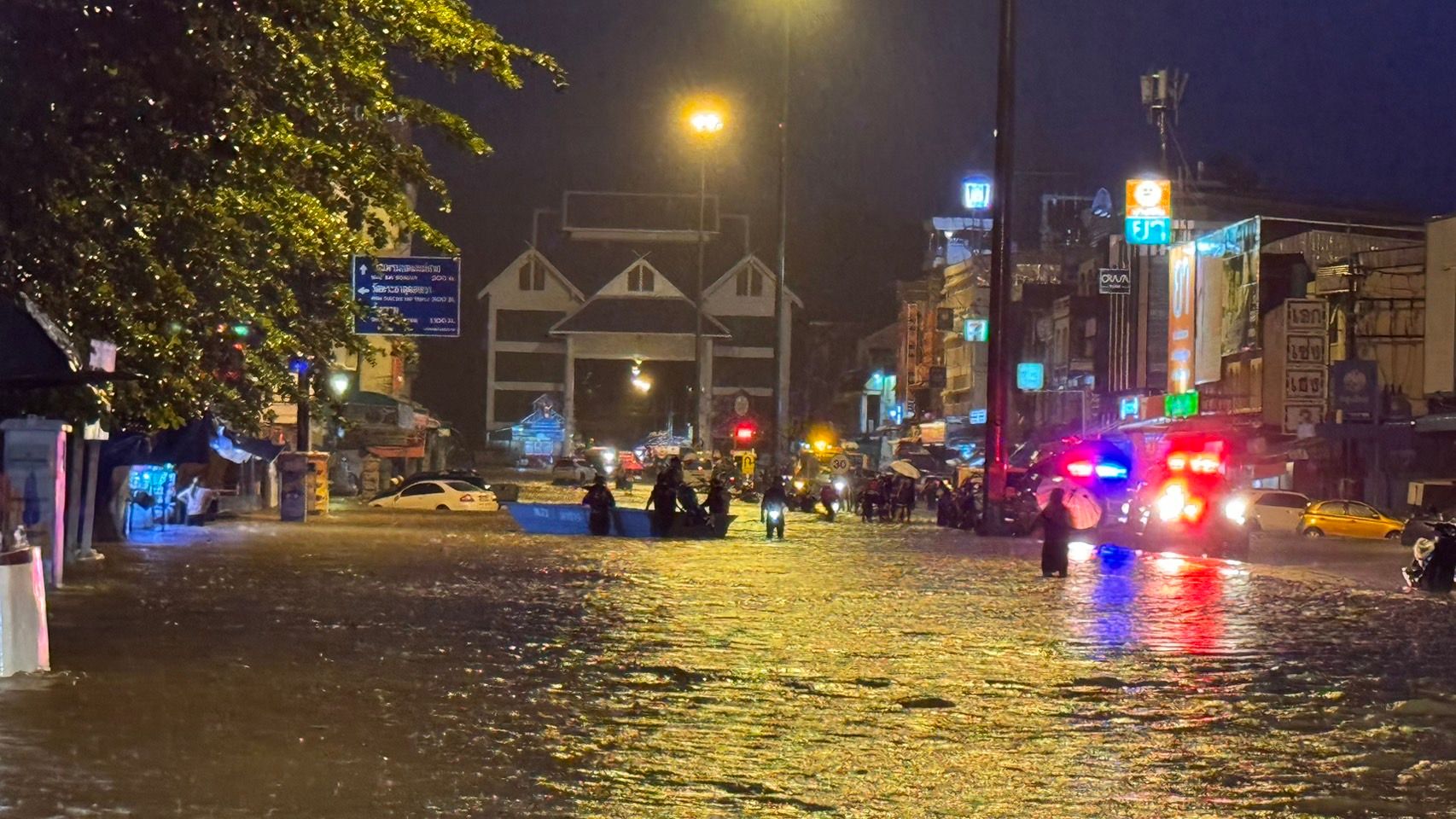 Chiang Mai and Chiang Rai see worst flooding for 30 years