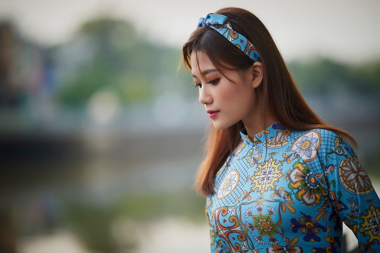The Way We Wear – the traditional dress of Southeast Asia