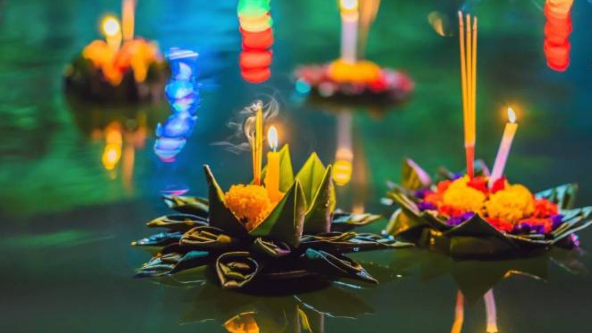 Loy Krathong revellers urged not to use krathongs made of bread