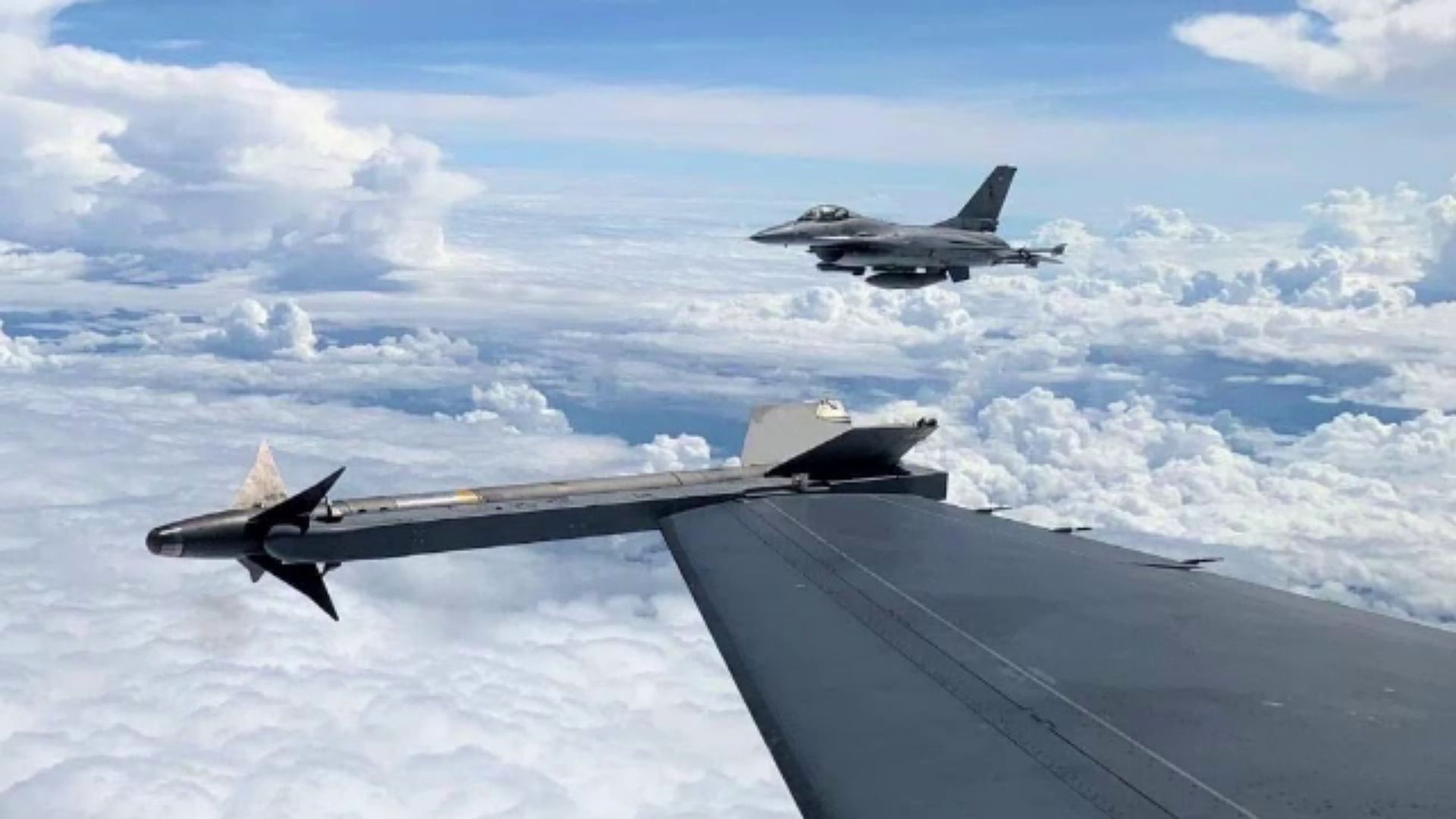 Thai air force on five minute scramble stand-by