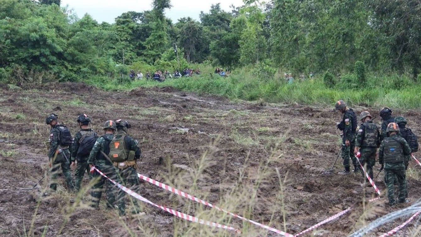 Cambodia urged to expedite cooperation in border mine clearance