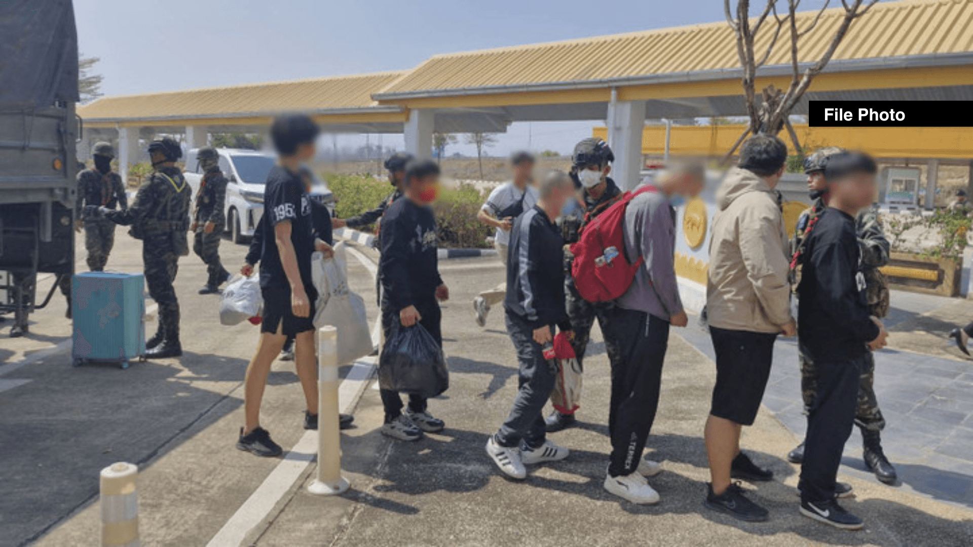 Thailand to receive 53 call centre workers from Myanmar border - Phumtham