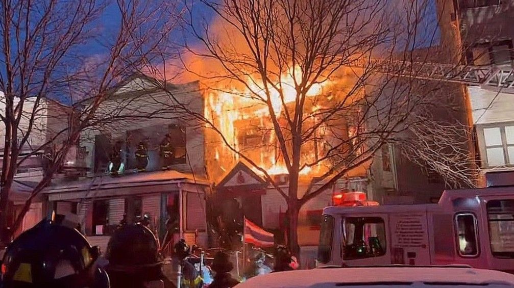 Monk and Thai national killed in New York Thai temple fire