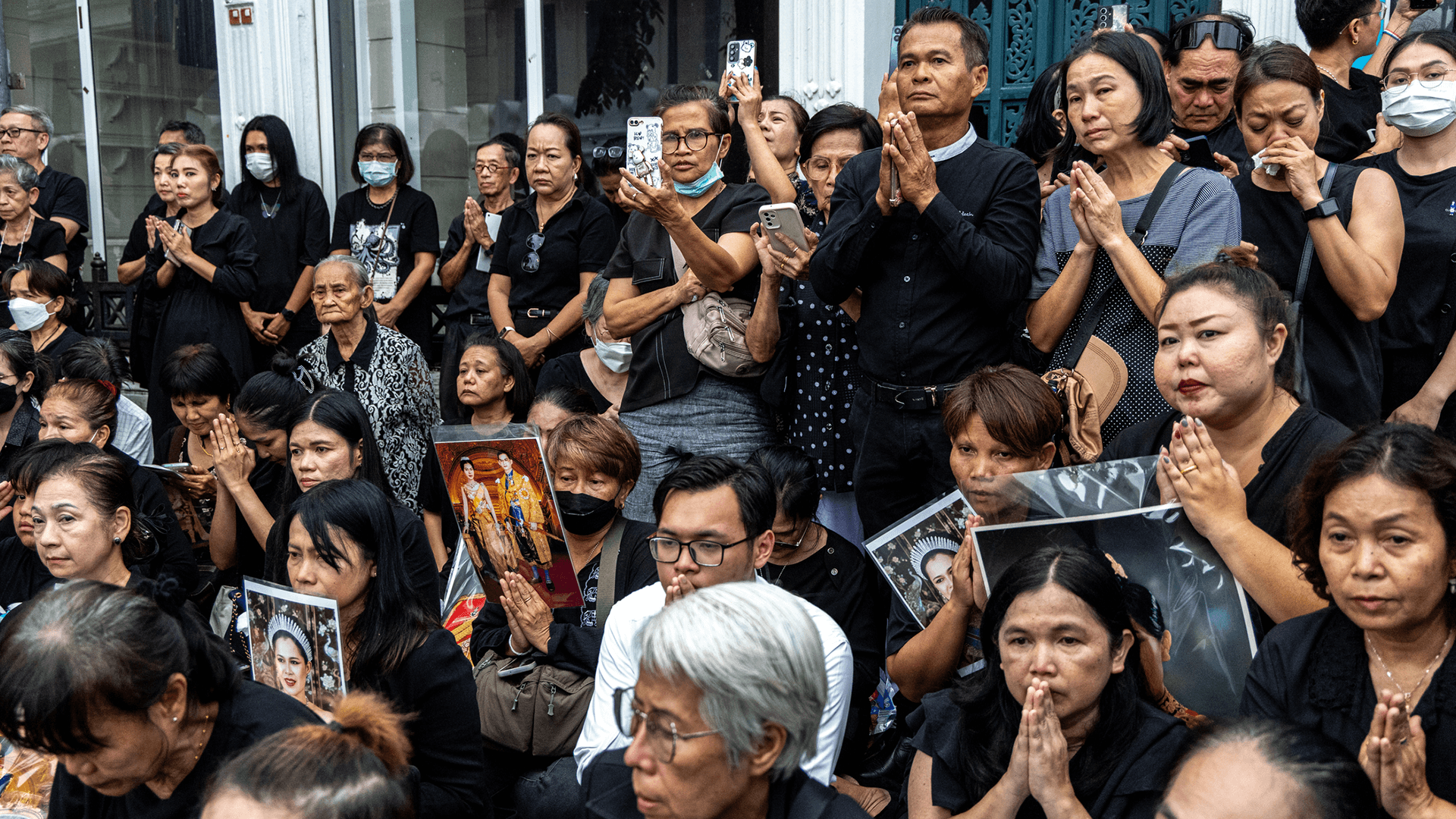 What foreigners should know during Thailand’s period of mourning