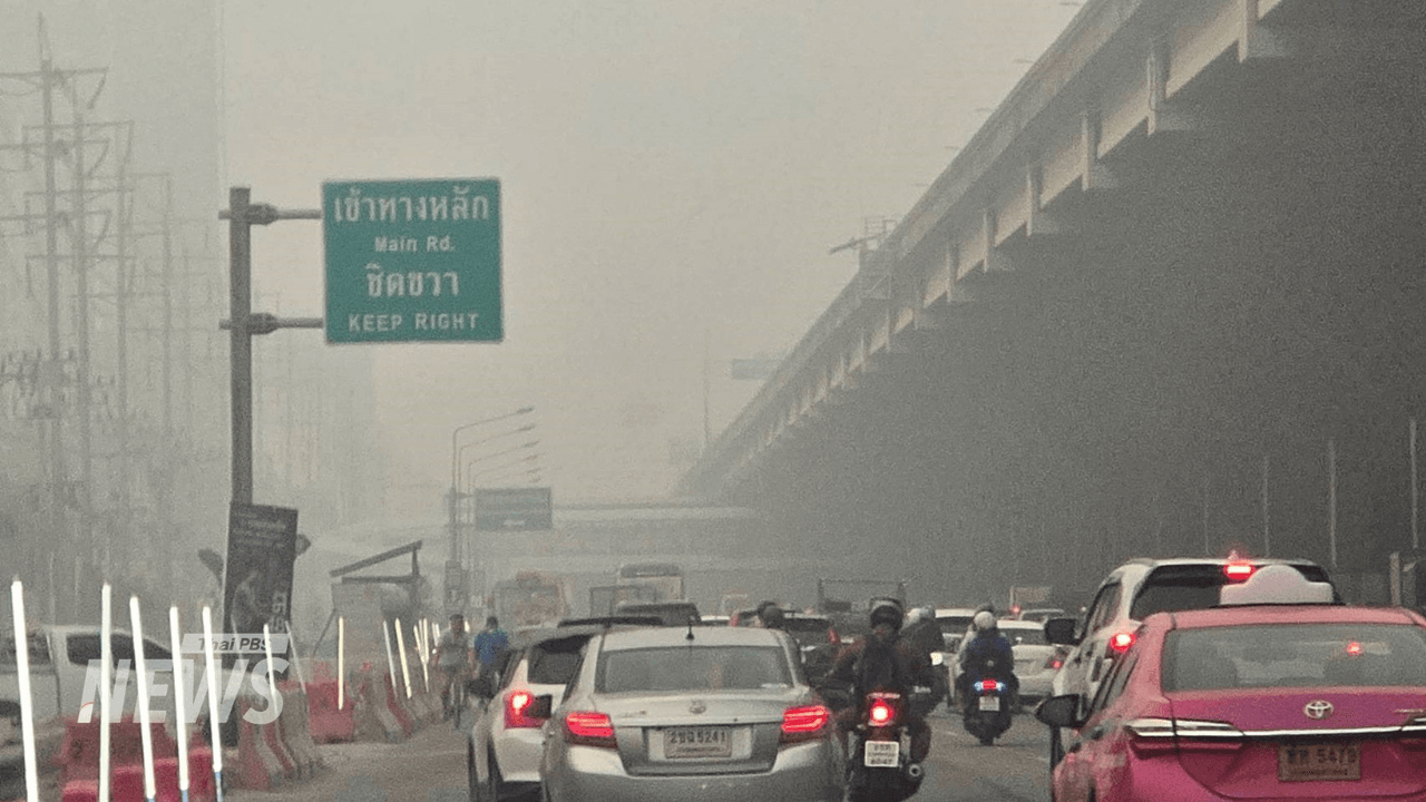 Thick haze causes overcast sky in Bangkok