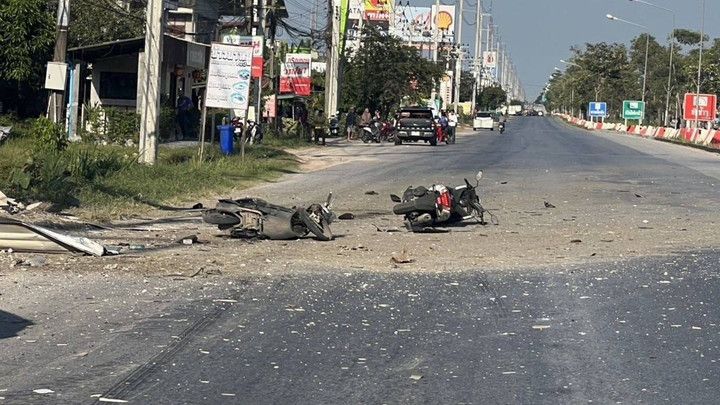 Four officers injured in Pattani blast