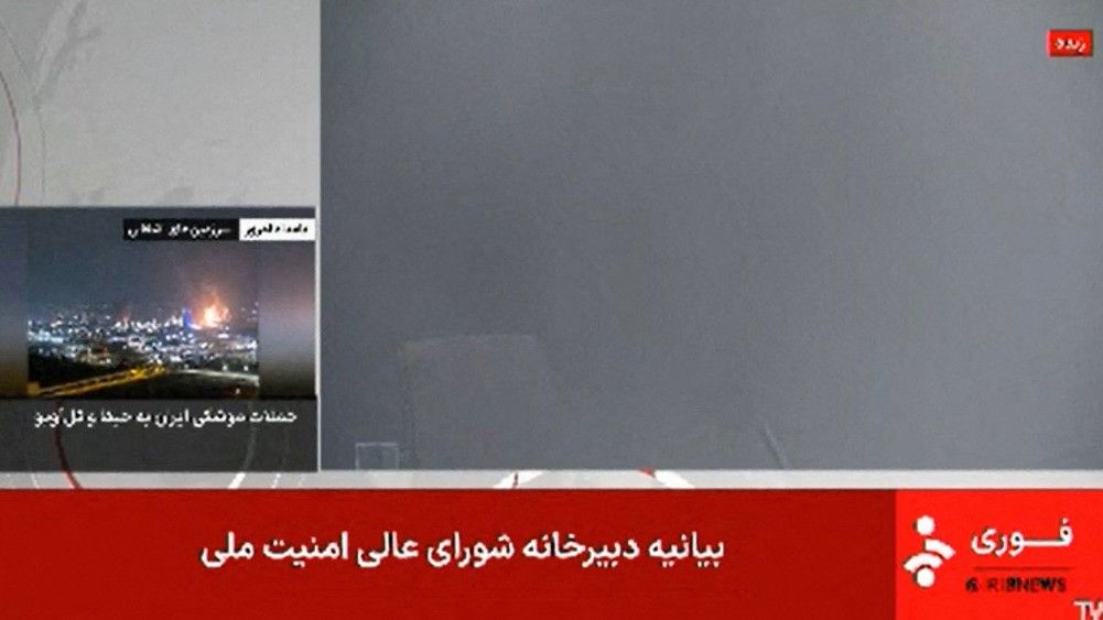 Israeli strike on Iranian state TV fills studio with dust and debris ...
