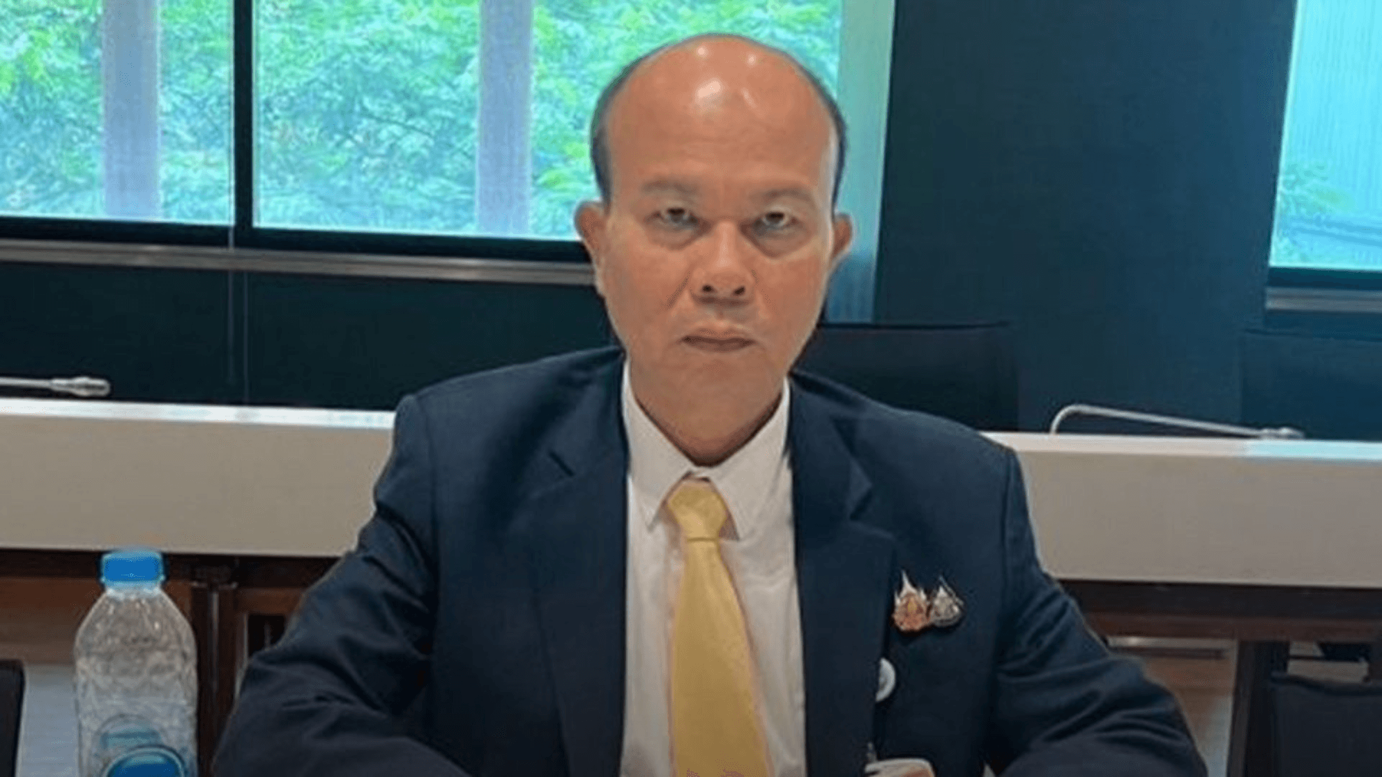 Senator loses seats and political rights banned after false claim ruling